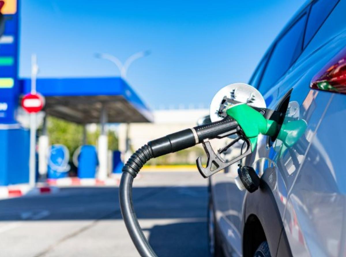 Significant petrol price cut could be on the cards for November as oil ...